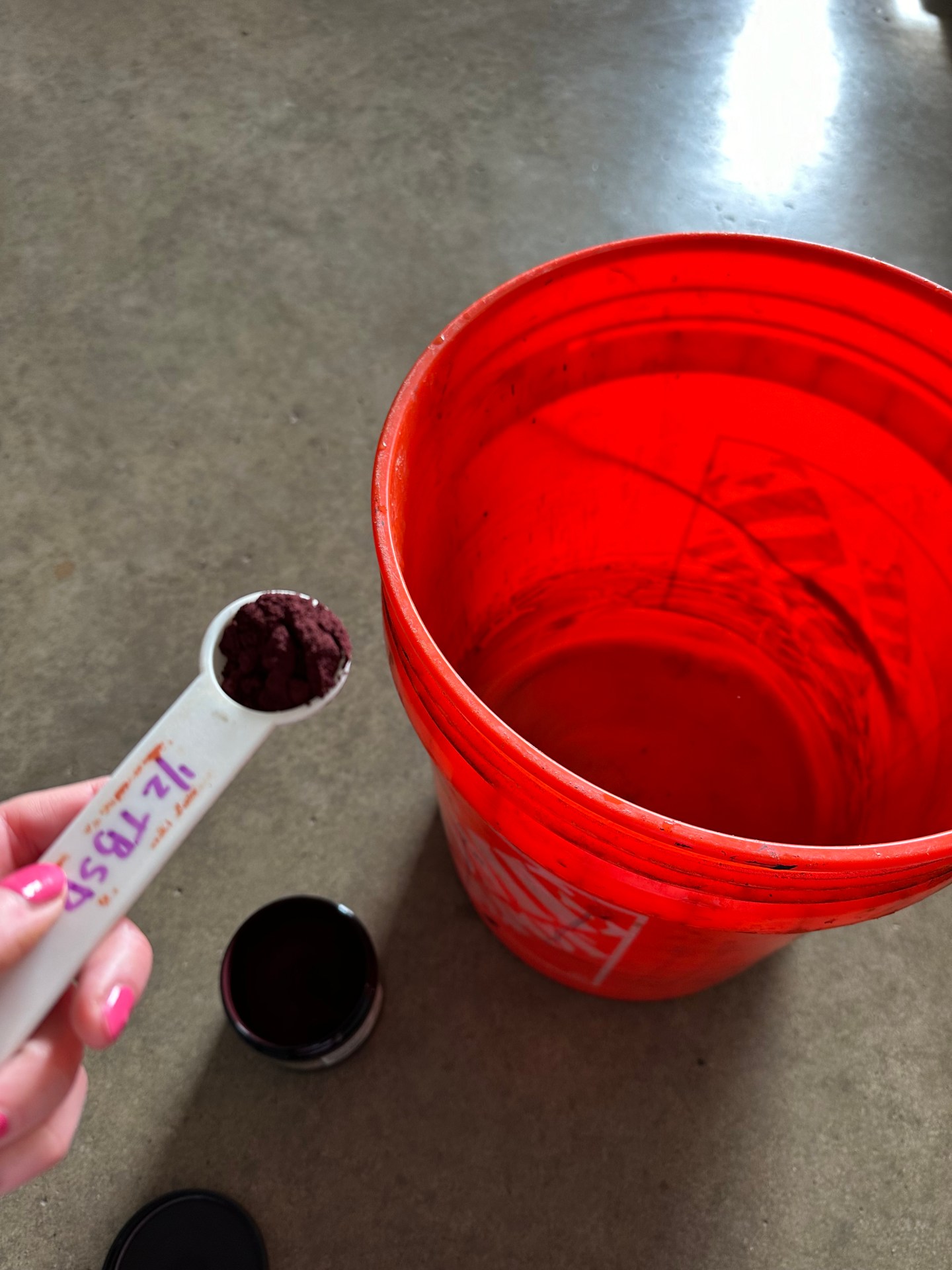 How to Tie Dye: Two Techniques – Explore with Emily